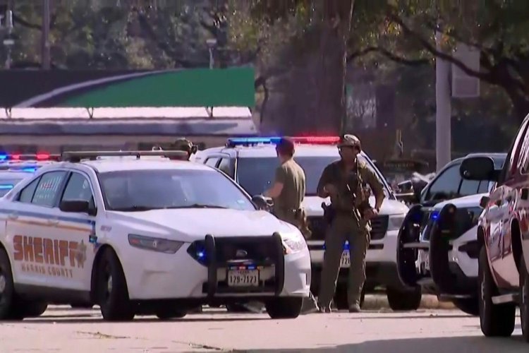 Houston Megachurch Shooting - NOW | News Of the World